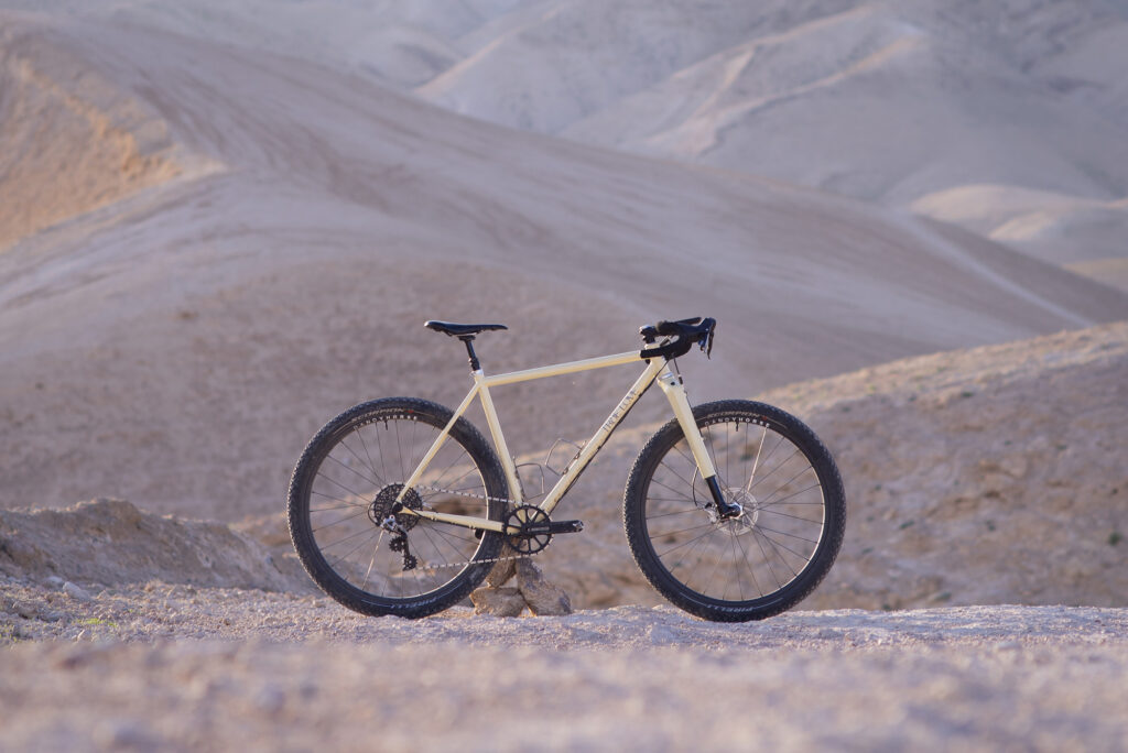 Drop Bar Mountain Bikes - Everything You MUST Know - Cycle Travel Overload